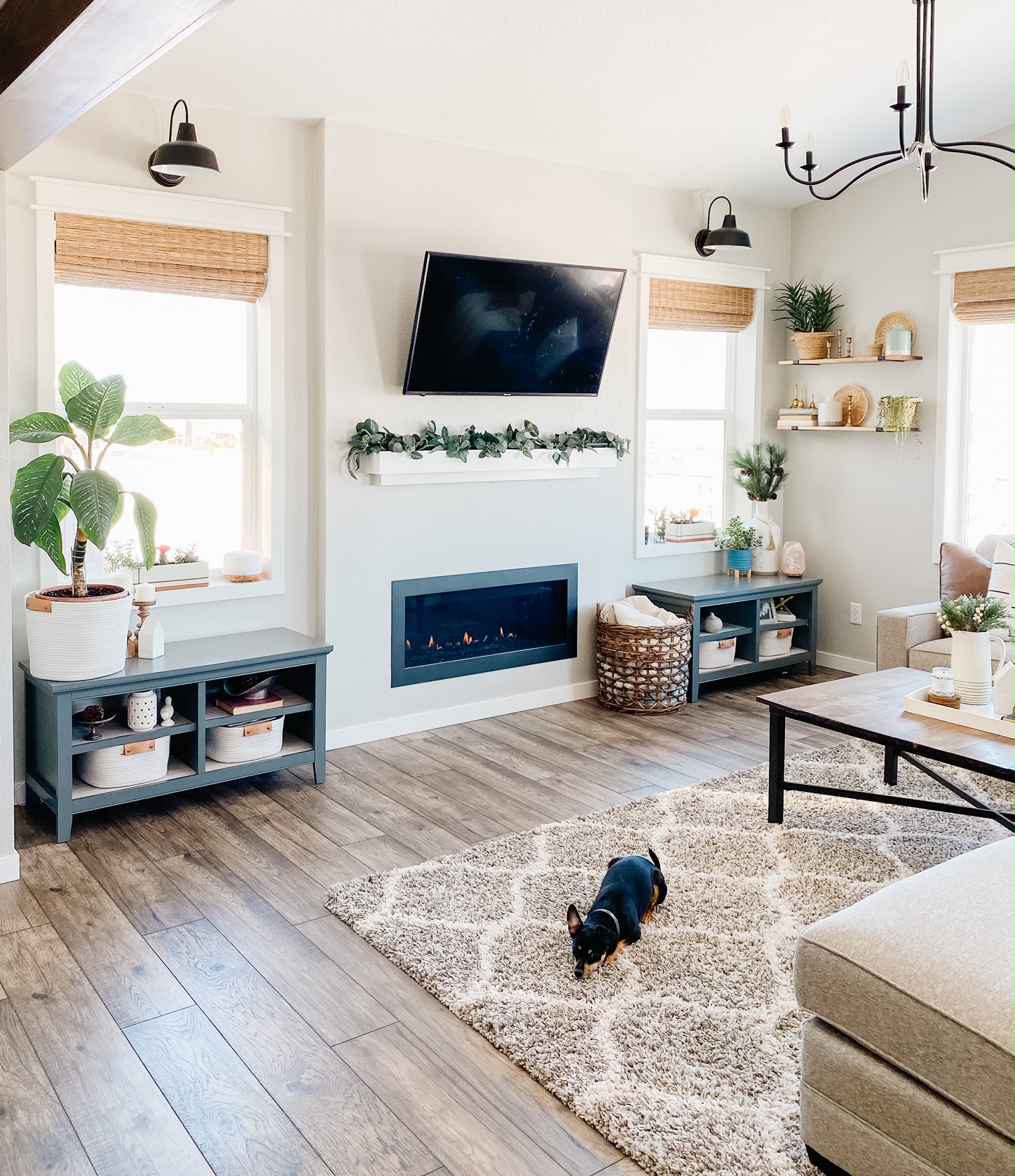 How To Make DIY Window Casings - Sprucing Up Mamahood