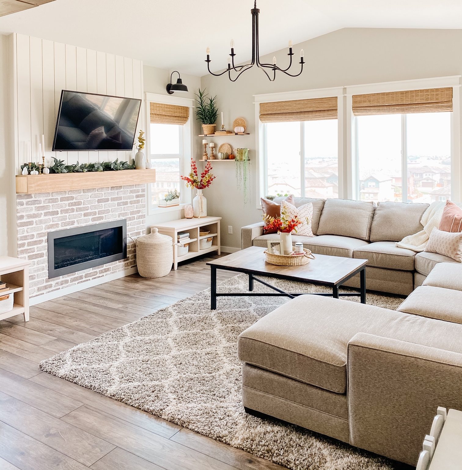 Three Tips for Simple Fall Decor - Sprucing Up Mamahood