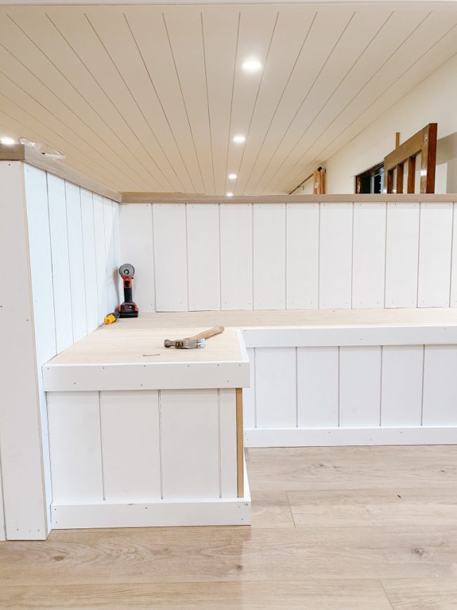 How to Build Banquette Seating - Sprucing Up Mamahood