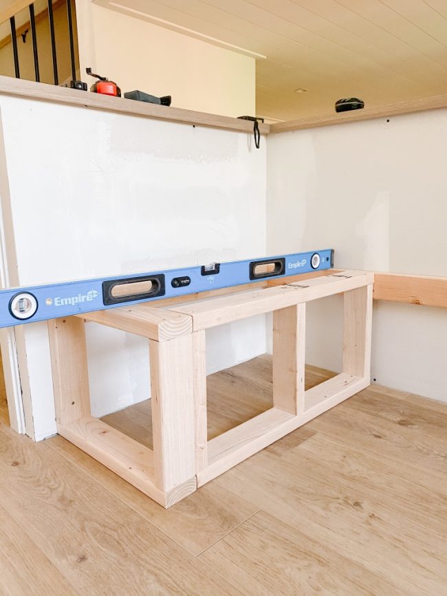How to Build Banquette Seating - Sprucing Up Mamahood