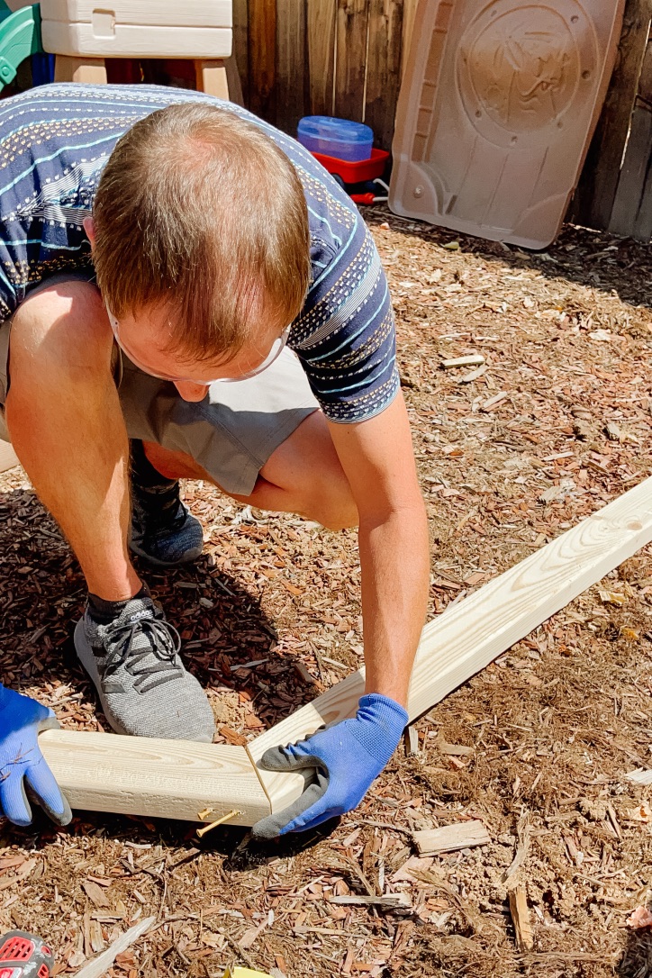 Simple DIY Sandbox With Slatted Roof - Sprucing Up Mamahood