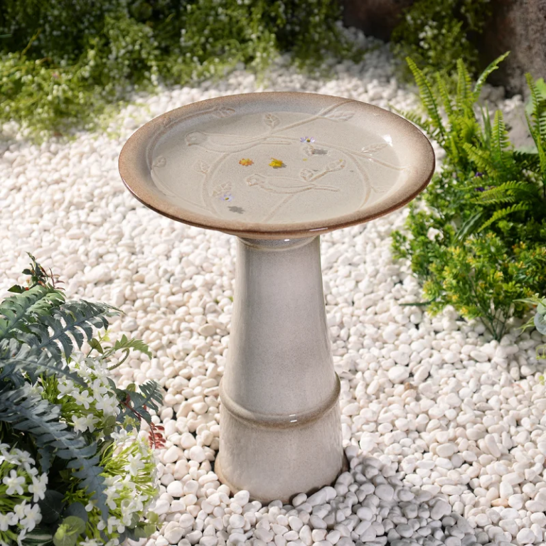 50+ Small Garden Decor Ideas for your Yard - Sprucing Up Mamahood