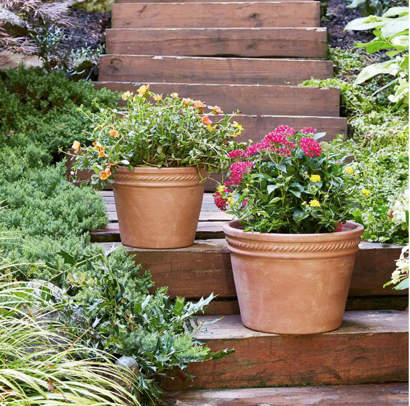 50+ Small Garden Decor Ideas for your Yard - Sprucing Up Mamahood