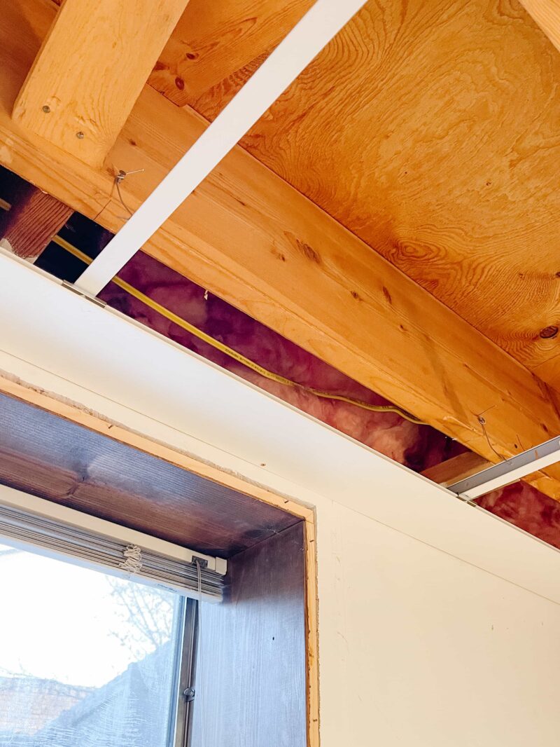 Easy Way to Update a Drop Ceiling - Sprucing Up Mamahood