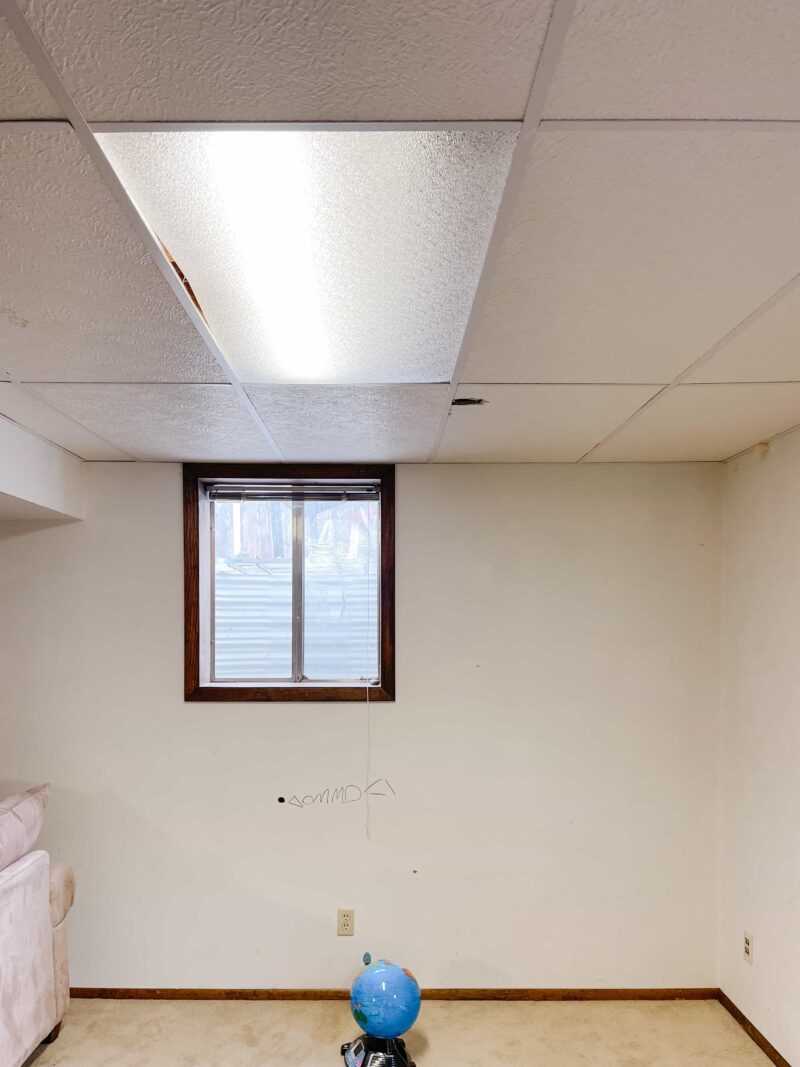 Easy Way to Update a Drop Ceiling - Sprucing Up Mamahood